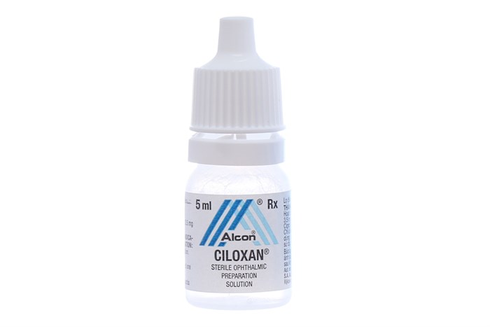 Thuốc nhỏ mắt Ciloxan 0.3% hộp 1 lọ 5ml